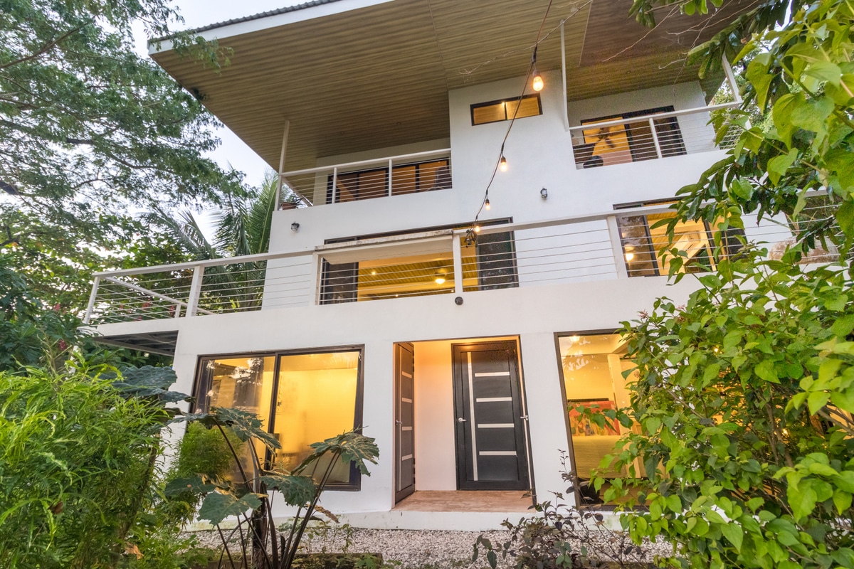 Cenizaro Hermosa House